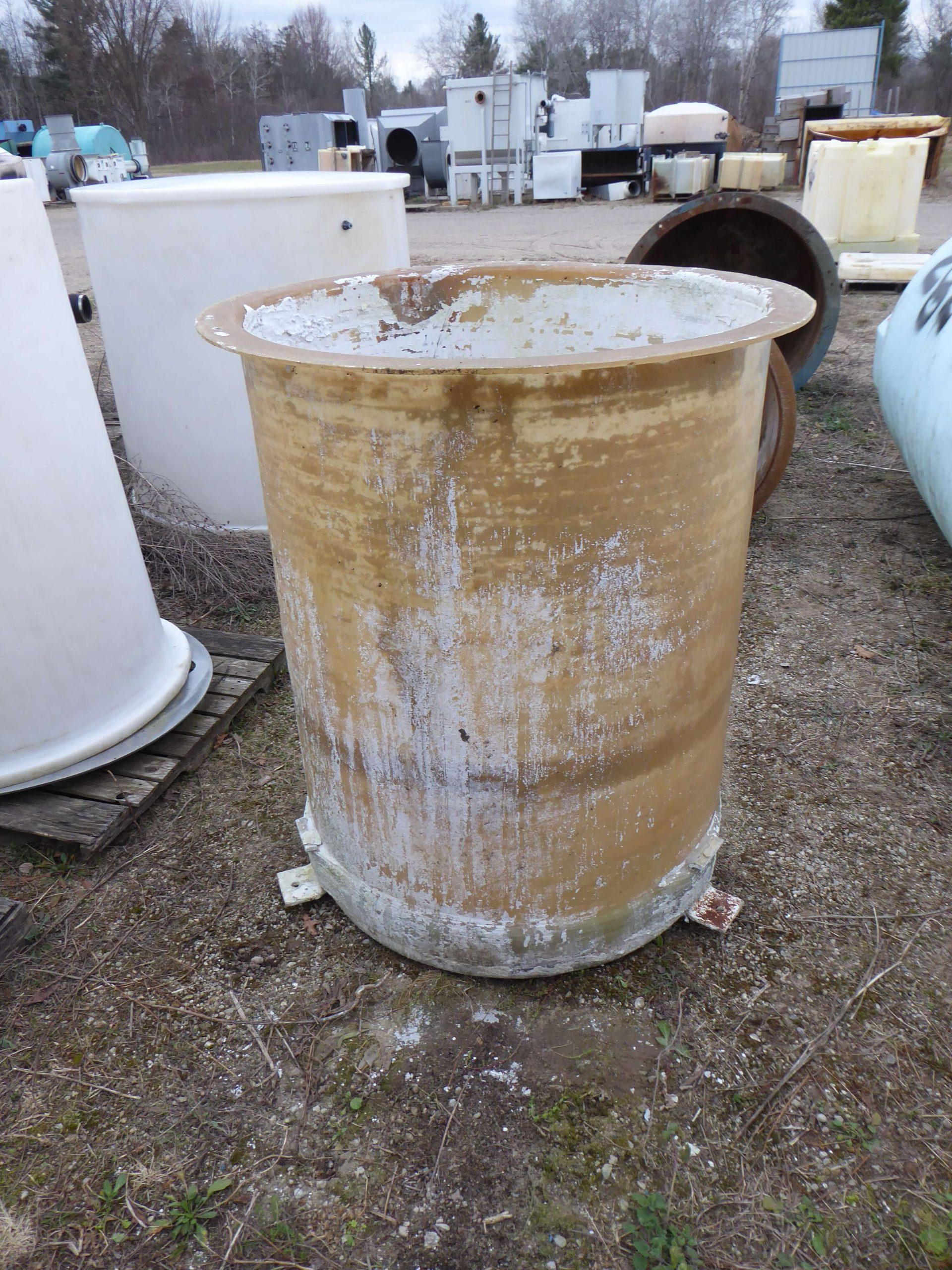 210 Gallon Fiberglass Round Tank CT2847
